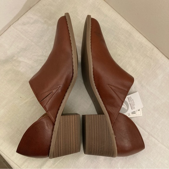 Universal Thread | Shoes | Universal Thread Cognacrylie Brown Faux ...